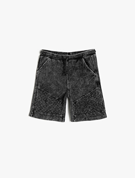 Koton Erkek Çocuk Yıkanmış Görüntüde İnce Sweat Kumaşından Beli Lastikli ve Kordonlu Şort
