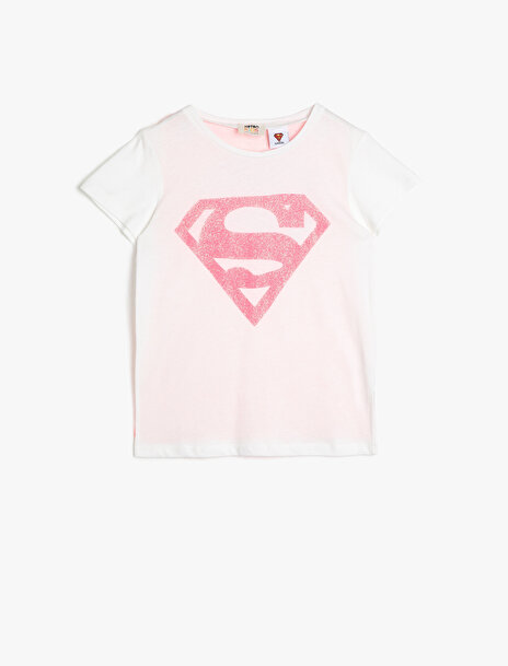 Koton Kız Çocuk Supergirl Lisanslı Simli Baskılı Pamuklu Arkası Pelerinli Tişört Koton Kız Çocuk Supergirl Lisanslı Simli Baskılı Pamuklu Arkası Pelerinli Tişört