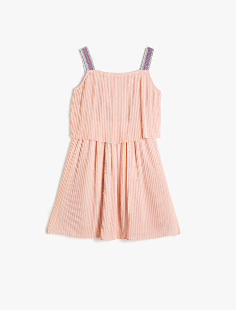 Koton Kız Çocuk Şifon Kumaştan Piliseli Askılı  Bol Kesim Orta Boy Elbise