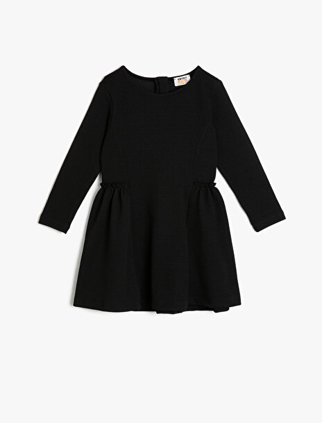 Koton Kız Çocuk Bisiklet Yaka Uzun Kollu Beli Büzgülü Orta Boy Elbise