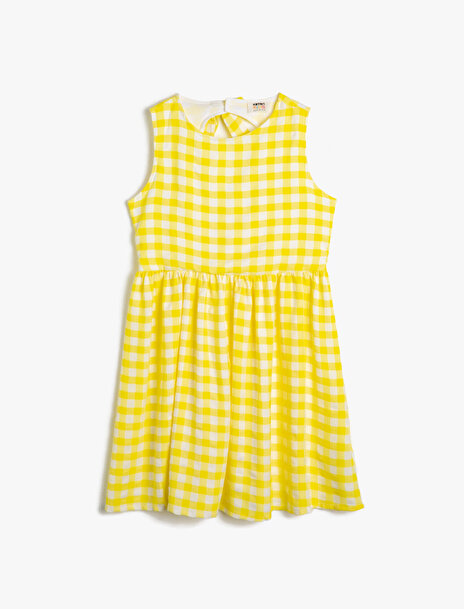 Koton Kız Çocuk Ekoseli Şifon Kumaştan Bisiklet Yaka Kolsuz Orta Boy Elbise