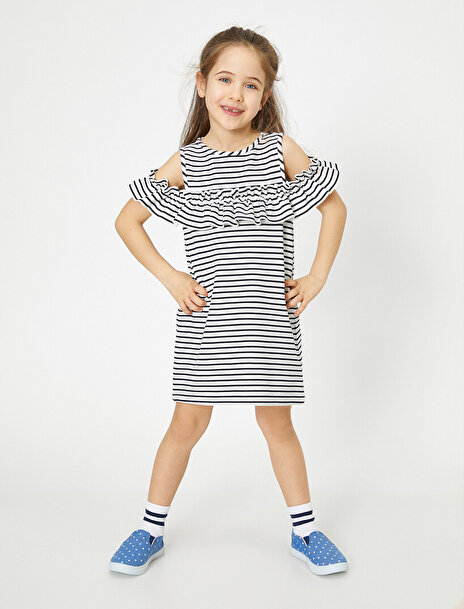 Koton Kız Çocuk Çizgili Omuz Detaylı Fırfırlı Orta Boy Elbise