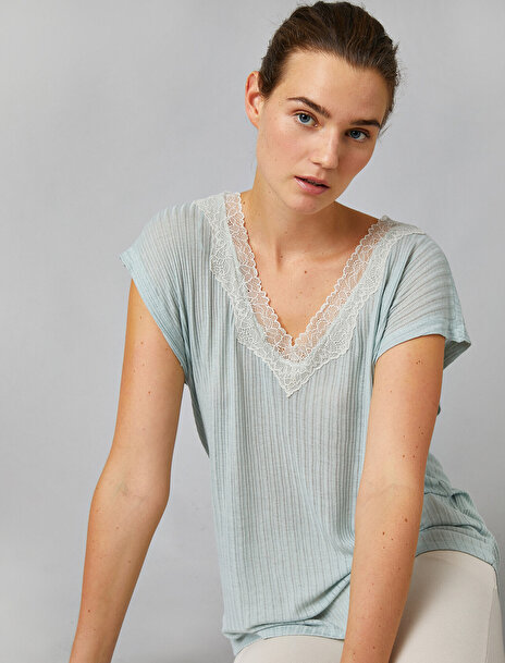 Koton Kadın V Yaka Dantelli Kısa Kollu Pijama Üstü