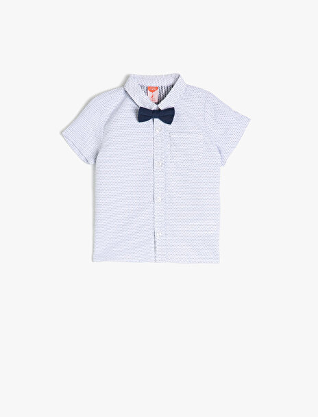 Koton Erkek Çocuk Klasik Yaka Kısa Kollu Pamuklu Desenli Cepli Papyonlu Gömlek Koton Erkek Çocuk Klasik Yaka Kısa Kollu Pamuklu Desenli Cepli Papyonlu Gömlek