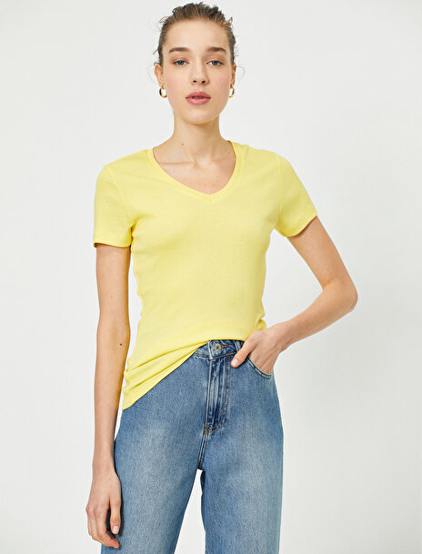 Koton Kadın Standart Kesim V Yaka Basic Tişört