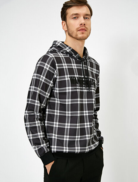 Koton Erkek Kapüşonlu Ekoseli İşlemeli Yazılı Baskılı Sweatshirt Koton Erkek Kapüşonlu Ekoseli İşlemeli Yazılı Baskılı Sweatshirt