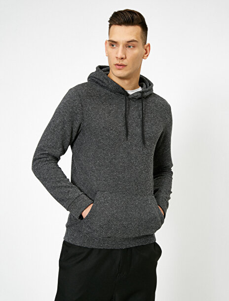 Koton Erkek Kapüşonlu Kanguru Cepli Dokulu Kumaş Basic Sweatshirt Koton Erkek Kapüşonlu Kanguru Cepli Dokulu Kumaş Basic Sweatshirt