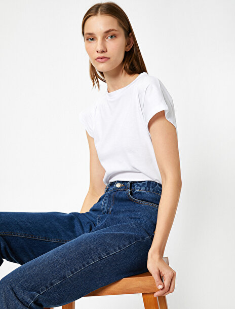 Koton Kadın Bisiklet Yaka Basic T-Shirt Koton Kadın Bisiklet Yaka Basic T-Shirt