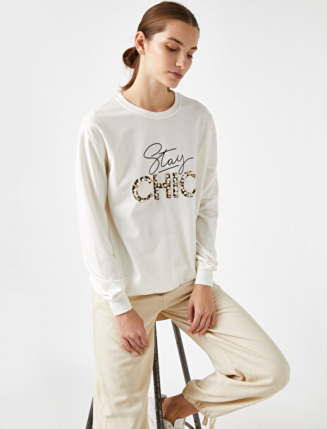 Koton Kadın  %100 Pamuk Bisiklet Yaka Yazılı Baskılı Taşlı Sweatshirt