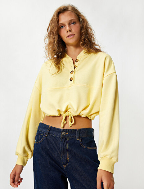 Koton Kadın Önü Düğmeli Kapüşonlu Kısa Sweatshirt