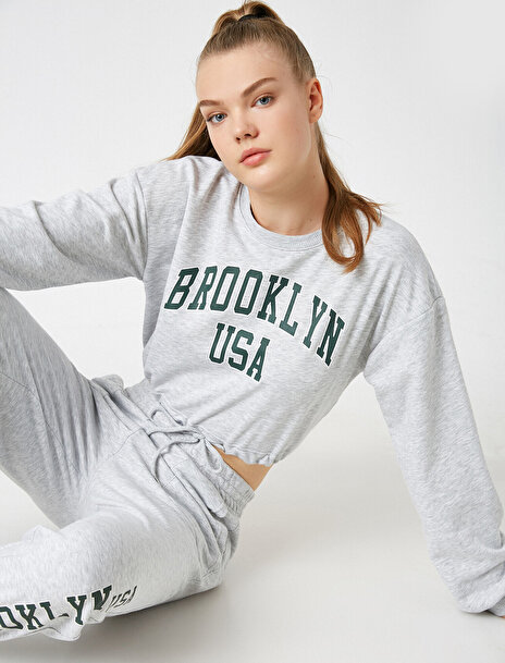 Koton Kadın Bisiklet Yaka Yazılı Baskılı Sweatshirt Takım