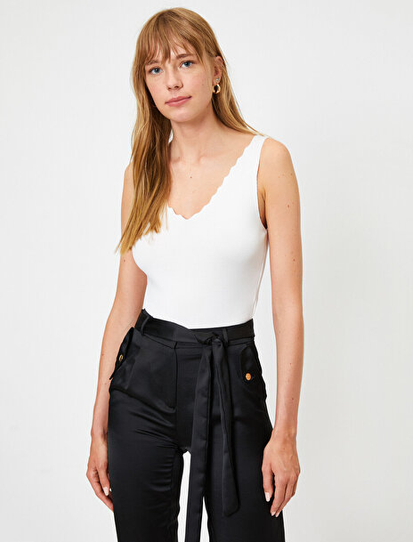 Koton Kadın V Yaka Triko Bluz