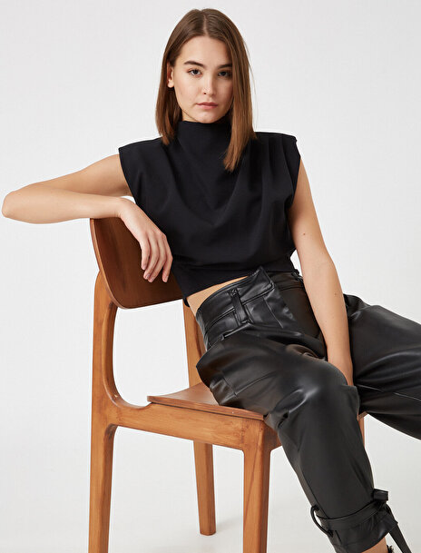 Koton Kadın Vatkalı Dik Yaka Kolsuz Bisiklet Yaka Bluz