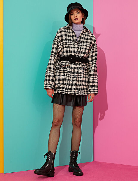 Koton Kadın Düğmeli Cepli Kaşe Kaban