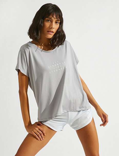 Koton Kadın Bisiklet Yaka Kısa Kollu Yazılı Baskılı Tişört