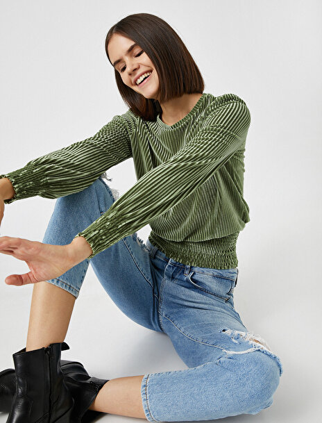 Koton Kadın Bisiklet Yaka Uzun Kollu Kadife Tişört