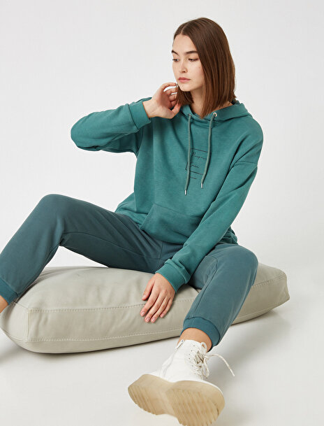 Koton Kadın Respect Life - Yaşama Saygı - Organik Pamuklu Kapüşonlu Yazılı Baskılı Sweatshirt Koton Kadın Respect Life - Yaşama Saygı - Organik Pamuklu Kapüşonlu Yazılı Baskılı Sweatshirt