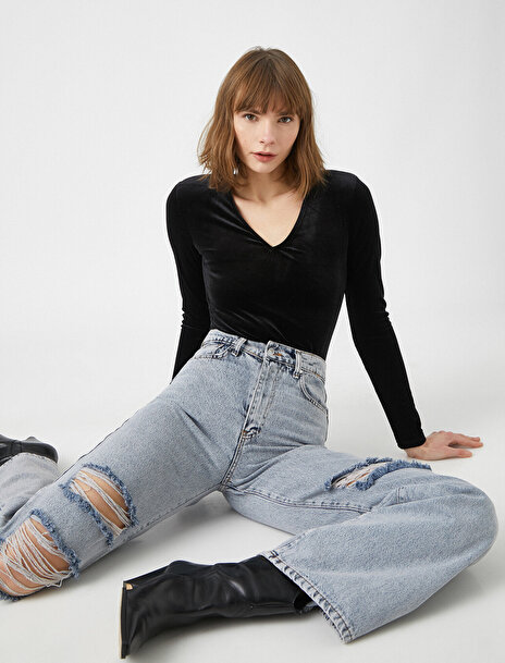 Koton Kadın Kadife V Yaka Uzun Kollu Tişört