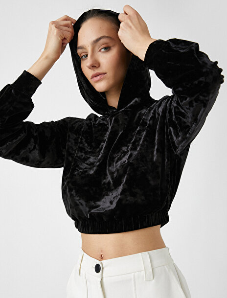 Koton Kadın Kapüşonlu Kadife Crop Sweatshirt