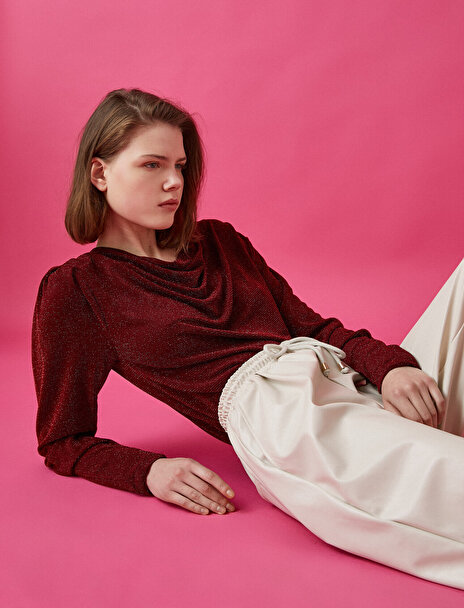 Koton Kadın Drape Yaka Uzun Kollu Metalik Detaylı Tişört