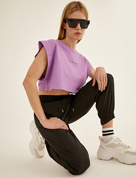 Koton Kadın Pamuklu Bisiklet Yaka Kısa Kollu Yazılı Baskılı Crop Tişört