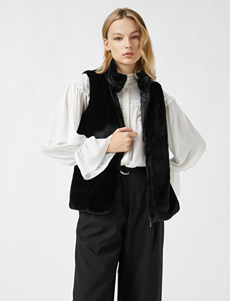 Koton Kadın Suni Kürk Fermuarlı Yelek