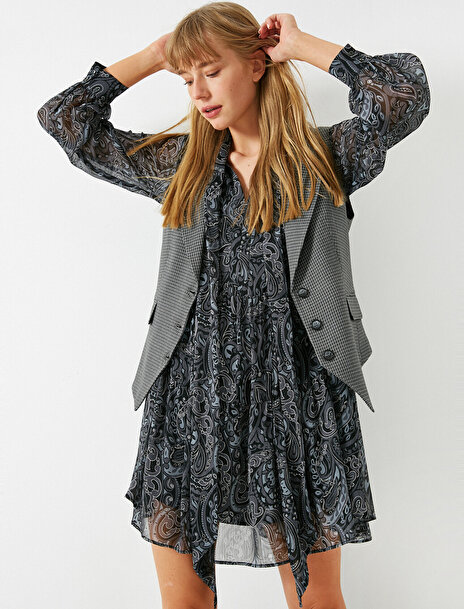 Koton Kadın Cep Detaylı Kareli Blazer Yelek