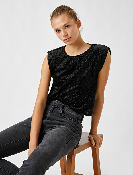 Koton Kadın Vatkalı Kadife Metalik Detaylı Bluz