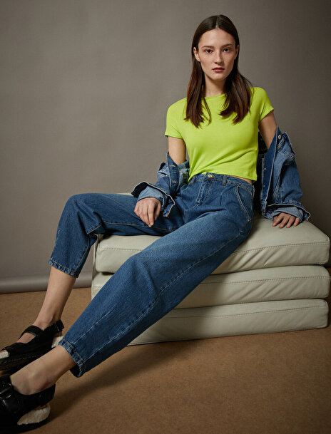 Koton Kadın Slouchy Jean - Yüksek Bel Baldırı Bol Paçada Darlaşan Salaş Kesim Pantolon