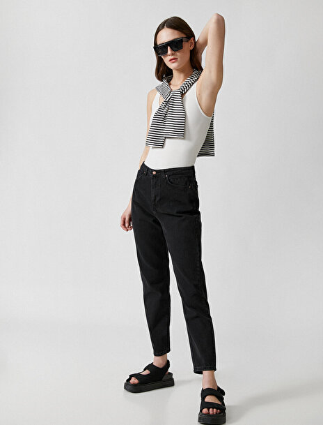 Koton Kadın Yüksek Bel Rahat Kesim Dar Paça Kot Pantolon - Mom Jean