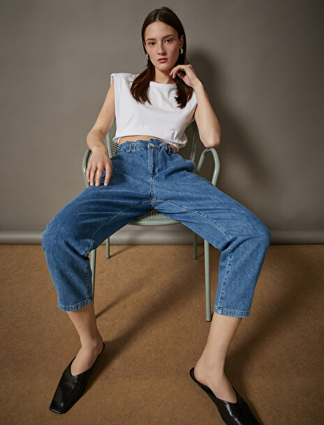 Koton Kadın Baggy Jean - Normal Bel Beli Lastikli Rahat Kesim Hafif Düz Paça Pantolon Koton Kadın Baggy Jean - Normal Bel Beli Lastikli Rahat Kesim Hafif Düz Paça Pantolon