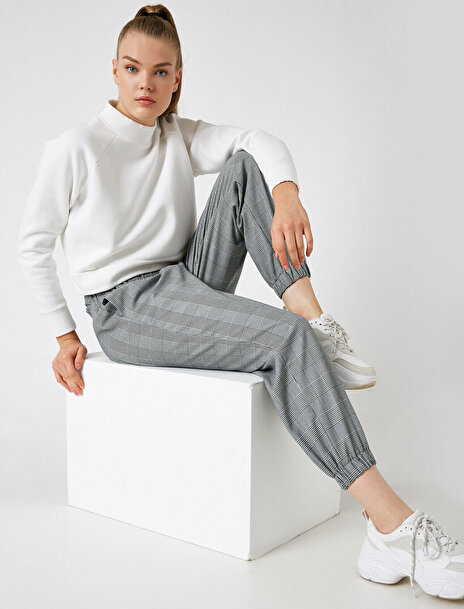 Koton Kadın Çizgili Düğmeli Jogger Pantolon