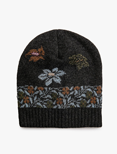 Koton Kadın Yün İçerikli Çiçekli Bere Koton Kadın Yün İçerikli Çiçekli Bere