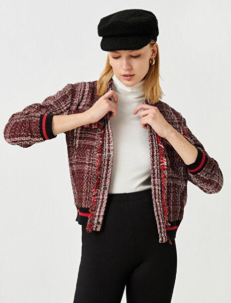 Koton Kadın Kareli Püsküllü Bomber Ceket