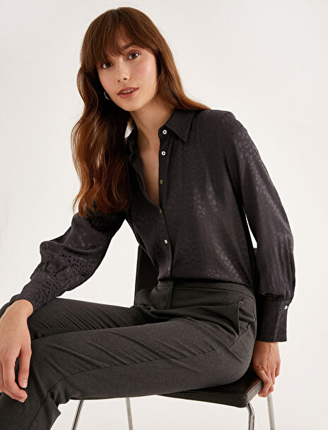 Koton Kadın Vatkalı Leopar Desenli Jakar Gömlek Koton Kadın Vatkalı Leopar Desenli Jakar Gömlek