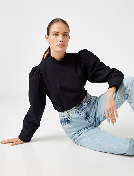 Koton Kadın Pamuklu Vatkalı Mandarin Yaka Poplin Bluz Koton Kadın Pamuklu Vatkalı Mandarin Yaka Poplin Bluz