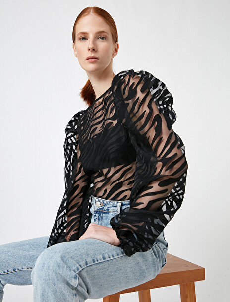 Koton Kadın Uzun Kollu Bisiklet Yaka Hayvan Desenli Bluz