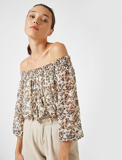 Koton Kadın Omzu Açık Şal Desenli Bluz