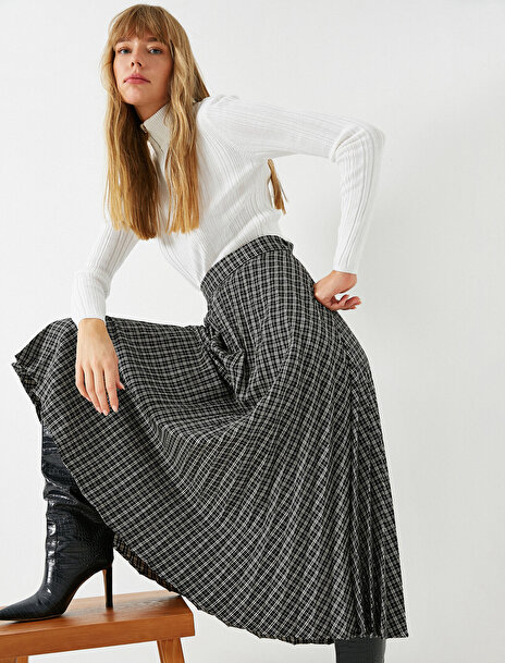 Koton Kadın Kareli Pileli Etek