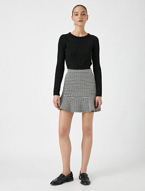 Koton Kadın Desenli Volanlı Mini Etek Koton Kadın Desenli Volanlı Mini Etek