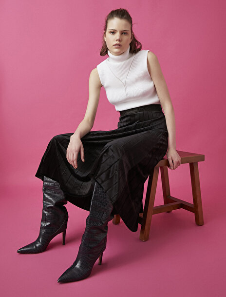 Koton Kadın Pileli Kadife Midi Etek Koton Kadın Pileli Kadife Midi Etek