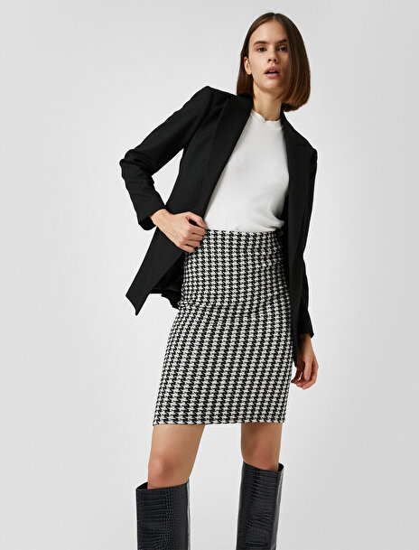 Koton Kadın Jakarlı Kalem Etek