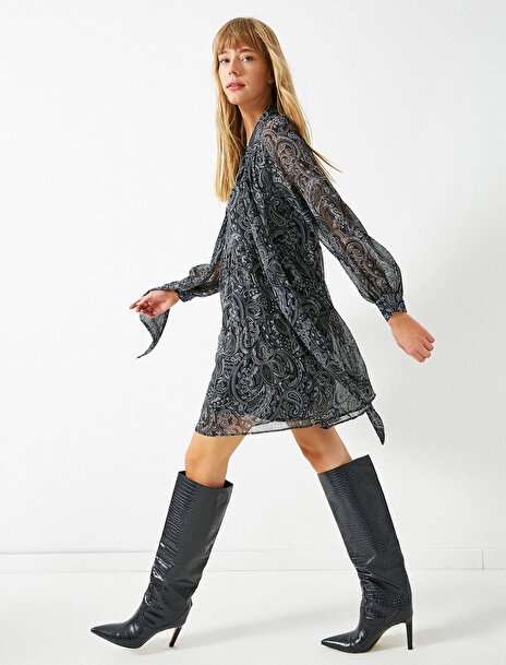 Koton Kadın Şifon Şal Desenli Fular Yaka Kısa Elbise