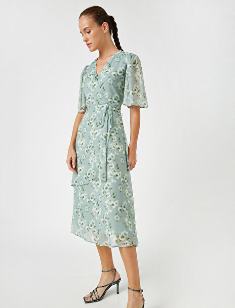 Koton Kadın Kısa Kollu V Yaka Beli Bağlamalı Çiçekli Elbise