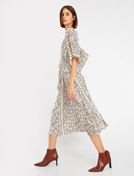 Koton Kadın Kısa Kollu Desenli Kemerli Elbise