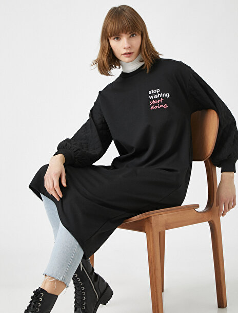 Koton Kadın Bisiklet Yaka Uzun Kollu Oversize Slogan Detaylı Elbise Koton Kadın Bisiklet Yaka Uzun Kollu Oversize Slogan Detaylı Elbise