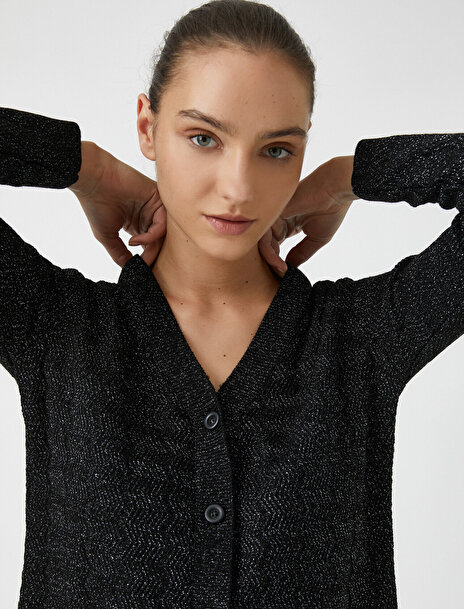 Koton Kadın Metalik Detaylı Düğmeli Triko Hırka