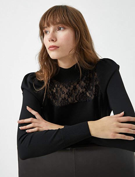 Koton Kadın Boğazlı Uzun Balon Kol Dantel Detaylı Kazak