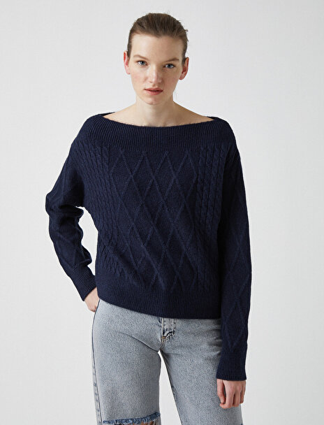 Koton Kadın Kayık Yaka Saç Örgüsü Oversize Kazak