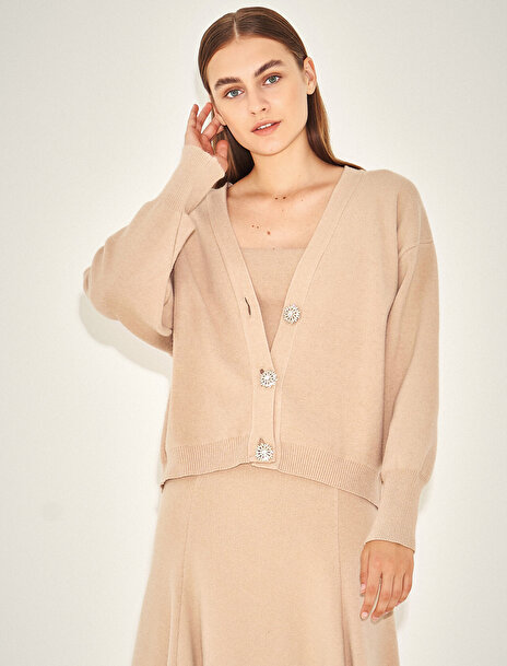 Koton Kadın Skirtly Yours Styled by Melis Ağazat - Taşli Düğme Detaylı Triko Hırka Koton Kadın Skirtly Yours Styled by Melis Ağazat - Taşli Düğme Detaylı Triko Hırka